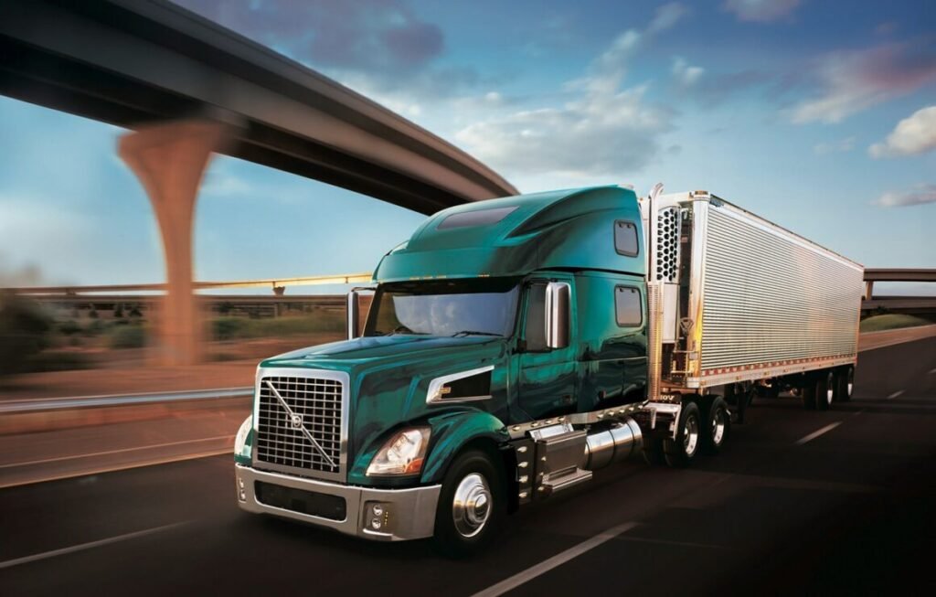 What is the Difference between Truck And Tractor • The Truck How